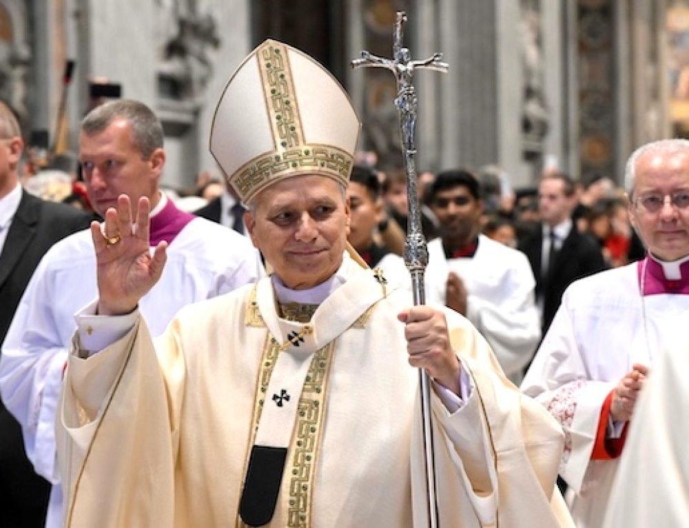 Pope Leo introduces a new way of experiencing the Shroud of Turin ...